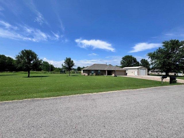 17867 E 104th Pl N, Owasso, OK 74055