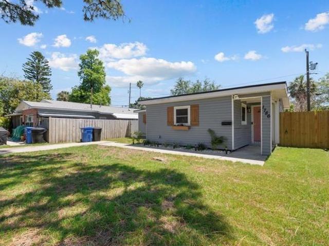 1786 New Hampshire Ave NE, Saint Petersburg, FL 33703