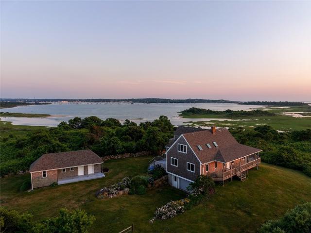 1786 Corn Neck Road