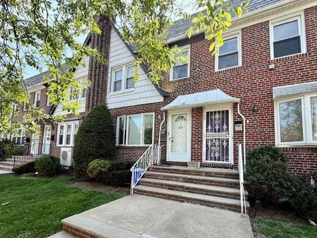 1786 East 34th Street