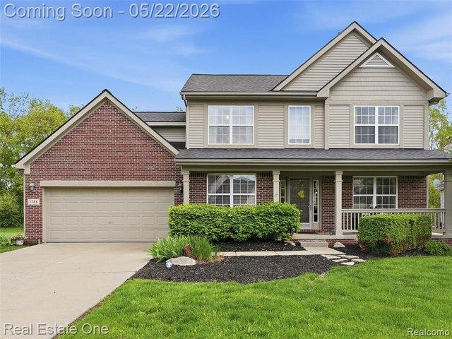 1786 Four Seasons Dr, Hartland Township, MI 48843