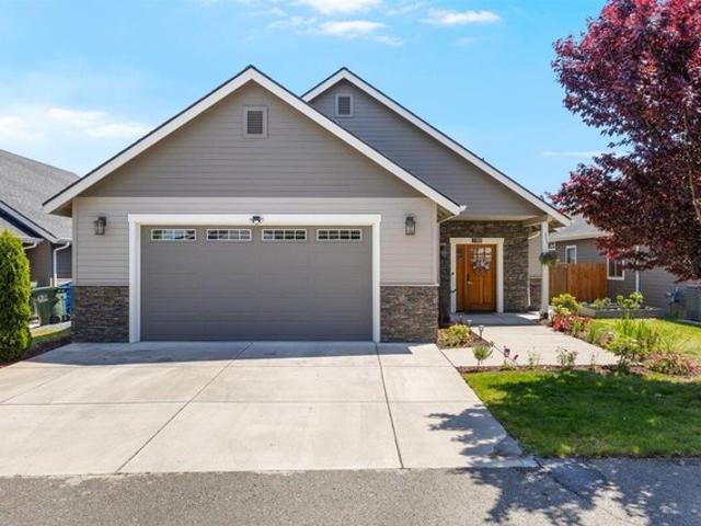 1788 Harbeck Rd, Grants Pass, OR 97527
