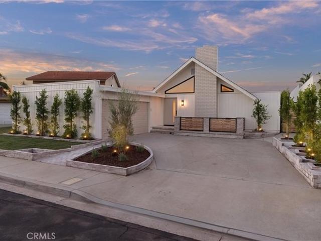 1788 Hawaii Cir, Costa Mesa, CA 92626