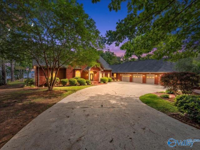 1788 Lakeshore Drive