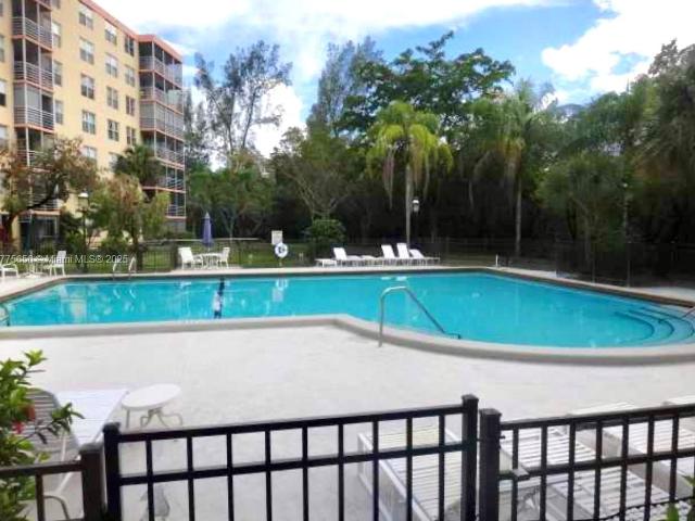 17890 W Dixie Hwy, Unit 714, North Miami Beach, FL 33160 | MLS #A11775