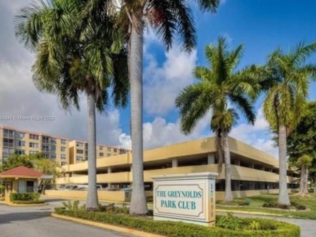 17890 Dixie Hwy 601 Hwy W #601, North Miami Beach, FL 33160