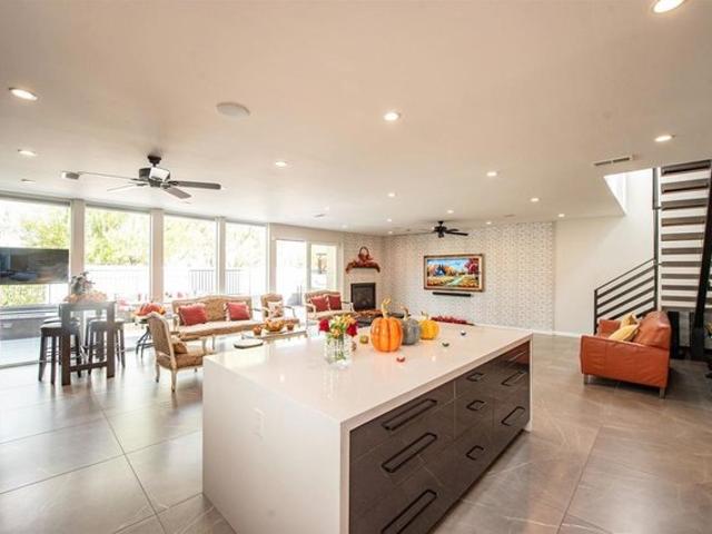 17892 Creciente Way, San Diego, CA 92127