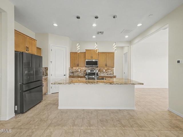 17895 w brookwood drive