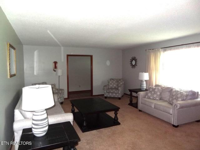 1789 Sparta Hwy