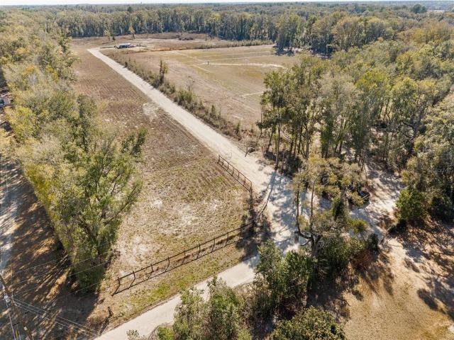 17807 SW 83 Ave, Archer, FL 32618 | MLS #OM719640