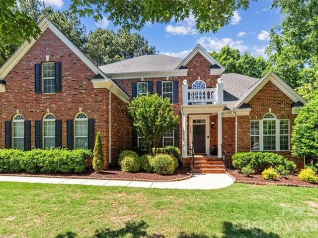 17808 Durrango Ct, Charlotte, NC 28278