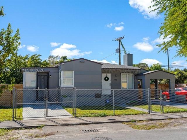 1780 NW 49th St, Miami, FL 33142