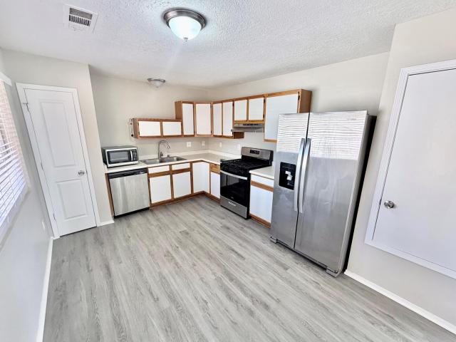 1780 Jeffrey Road NE