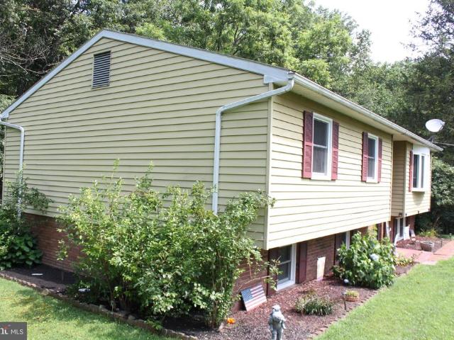 1780 Sunnyhill Lane