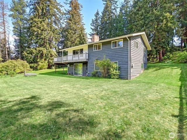 17810 Olympic View Dr, Edmonds, WA 98026