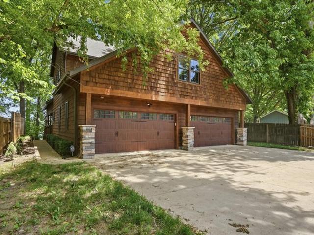 17812 Arnwine Dr, Vandalia, MI 49095