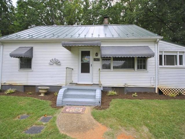 17817 Leesville Rd, Evington, VA 24550