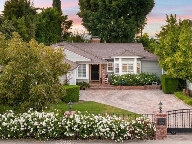 17821 Valley Vista Blvd, Encino, CA 91316