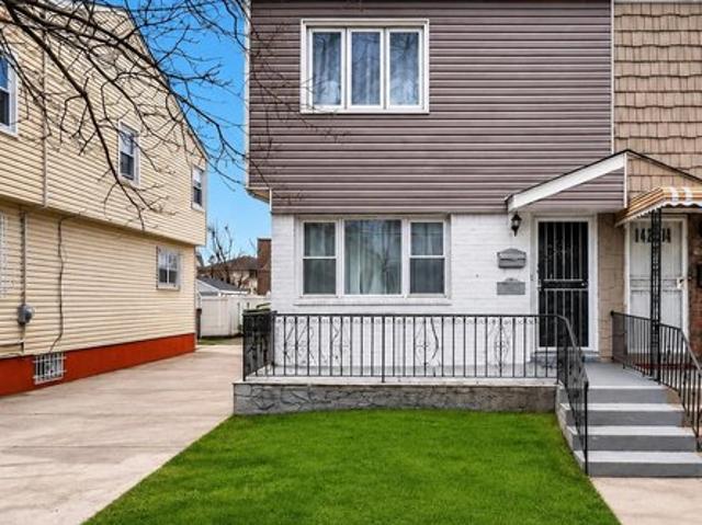 17826 Zoller Rd, Springfield Gardens, NY 11434