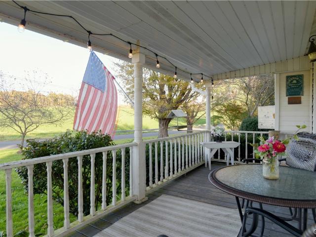 1782 Maroney Road