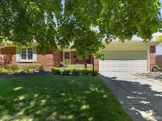 1782 Nantucket Rd, Plymouth, MI 48170