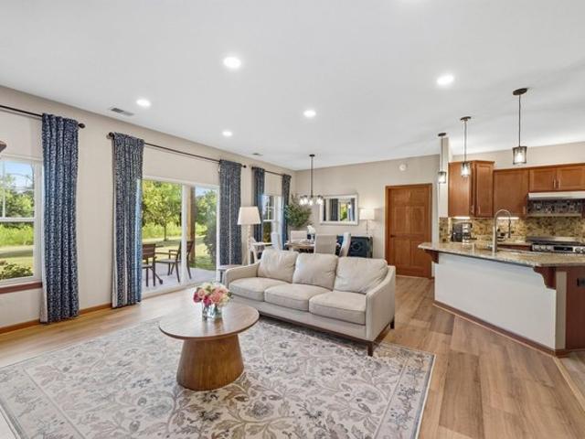 1782 New Port Vista Dr, Port Washington, WI 53024