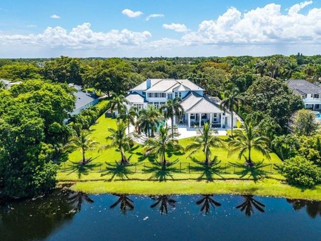 17837 Fieldbrook Cir W, Boca Raton, FL 33496