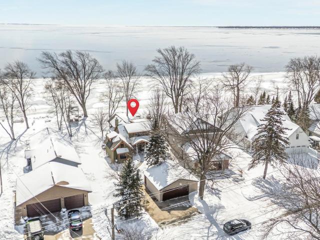 1783 Brighton Beach Rd, Menasha, WI 54952 | MLS #50322 | Compass