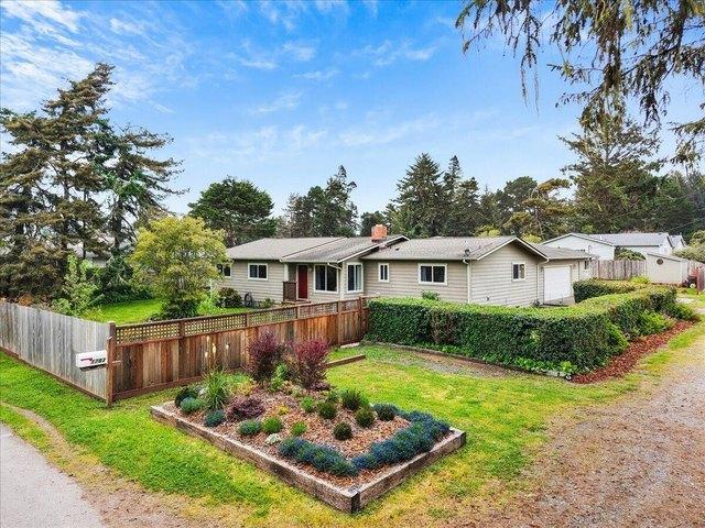 1783 Vine Ave, McKinleyville, CA 95519