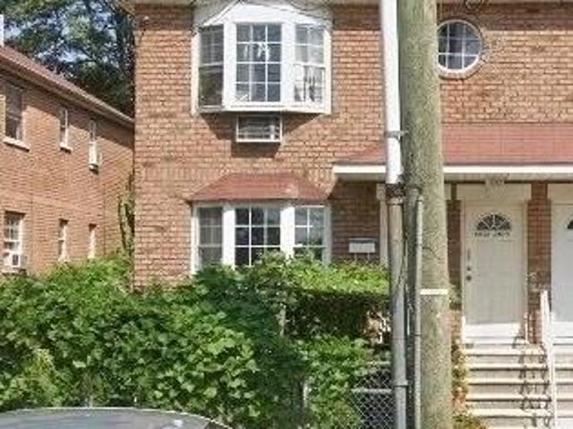 178 23 107th Ave #2nd fl, Jamaica, NY 11433