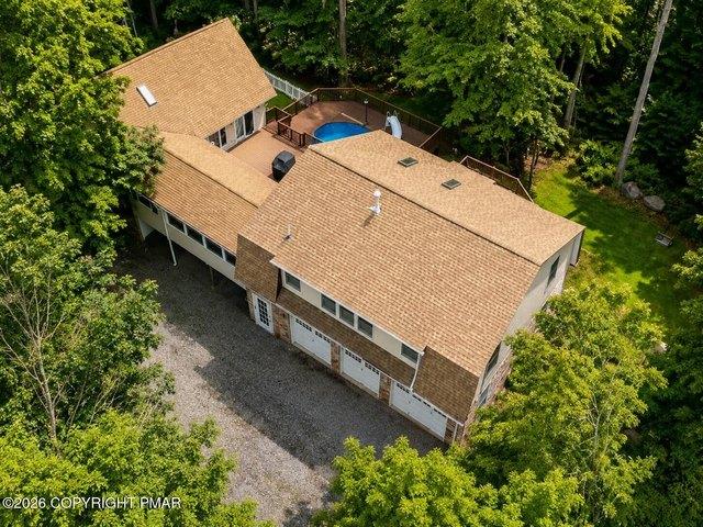 178 Comanche Trl, Pocono Lake, PA 18347
