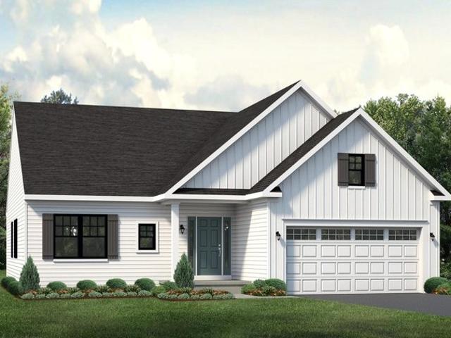 178 Buck Moth Way, Port Matilda, PA 16870