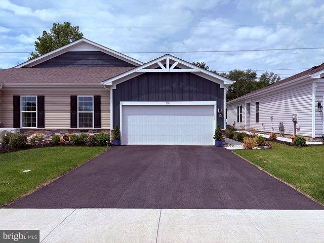 178 Delhaas Cir, Bristol, PA 19007