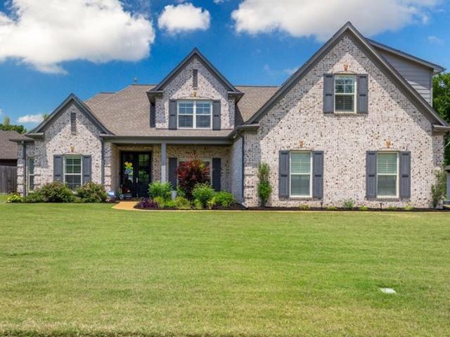 178 E Cherrybark Dr, Atoka, TN 38004