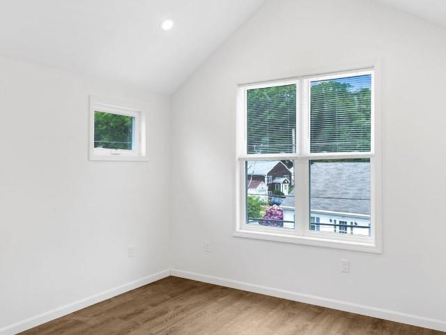 178 Fruithill Ave 5 Bedroom Apartment for Rent at 176 Fruit Hill Ave, Providence, RI 02911