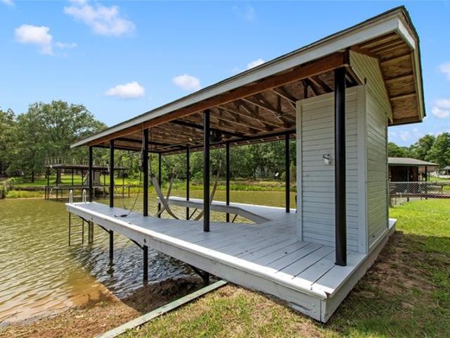 178 Indian Gap Dr, Mabank, TX 75156