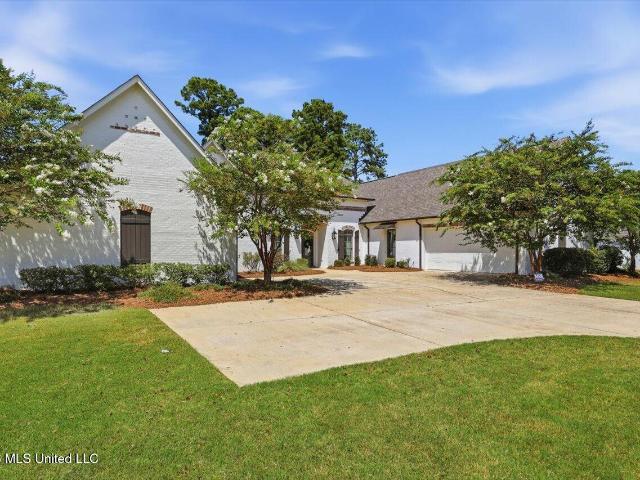 178 Ironwood Plantation Boulevard