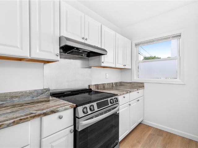 178 Ledge Street 1