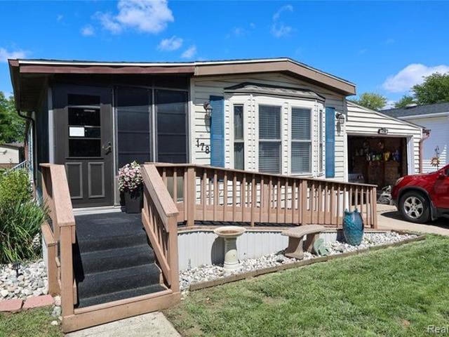 178 Maple Run Ln, Mason, MI 48854