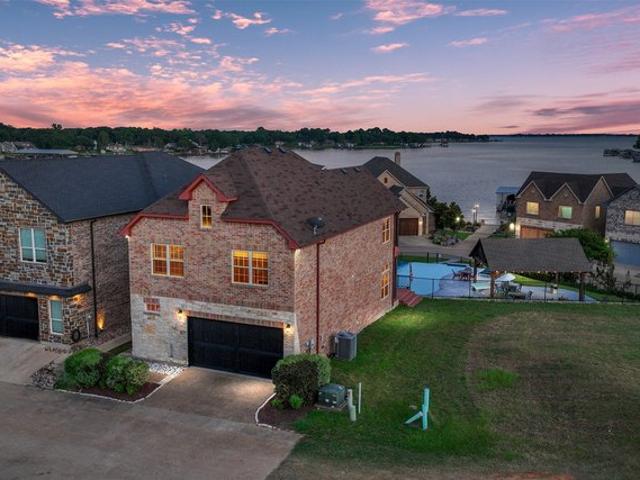 178 Marina Dr, Mabank, TX 75156