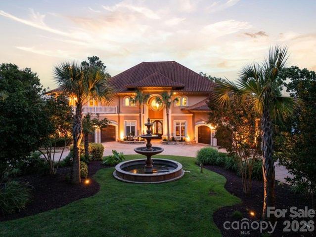 178 Mariner Pointe Ln, Mooresville, NC 28117