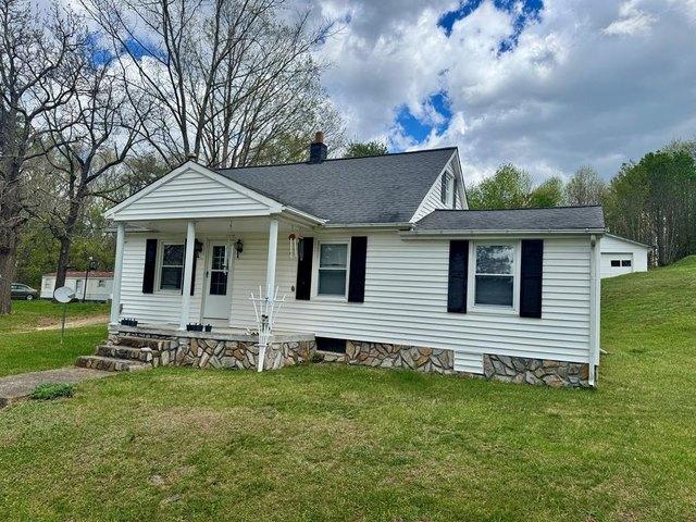 178 Rose Ln, Fries, VA 24330