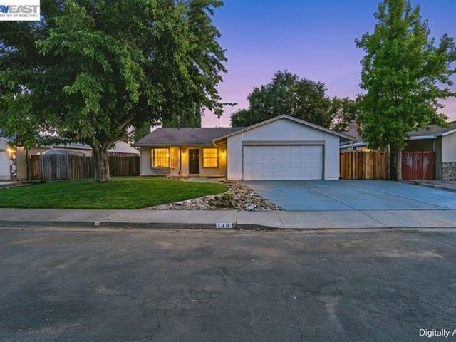 178 Richard Pl, Vacaville, CA 95687