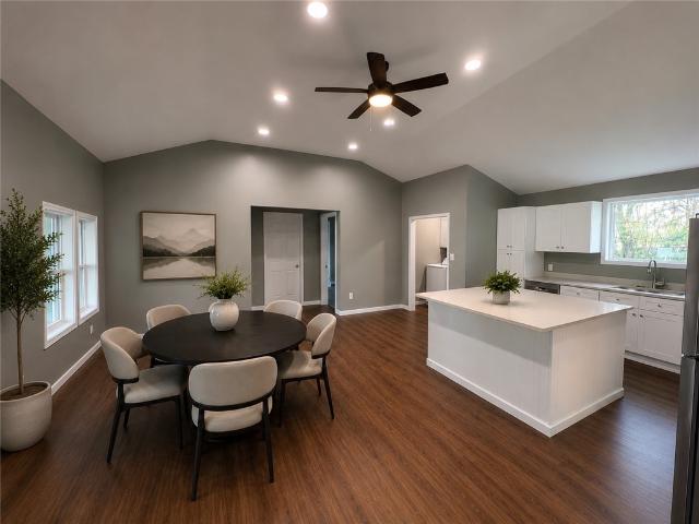 178 W Dezeng Street