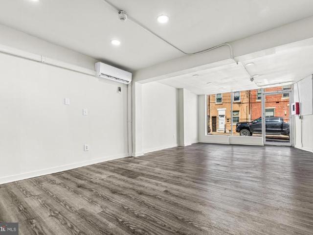 178 W Master Street
