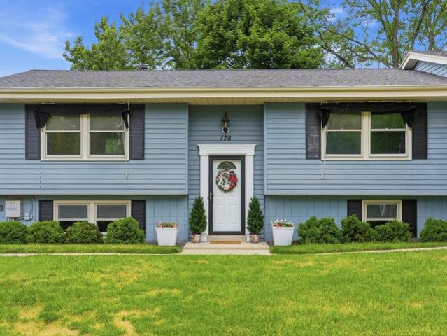 178 W Pembroke Way, Wales, WI 53183