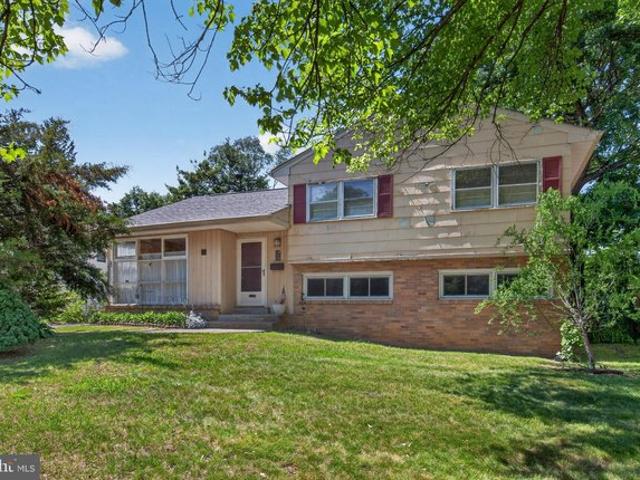 178 W Shelley Dr, Claymont, DE 19703