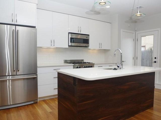 178 Thornton St Apt 1, Boston, MA 02119