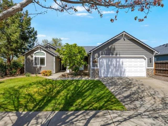 1794 Key Dr, Medford, OR 97501