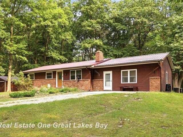 17950 Schroeder Rd, Brant, MI 48614